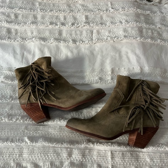 Sam Edelman | Shoes | Sam Edelman Fringe Booties | Poshmark